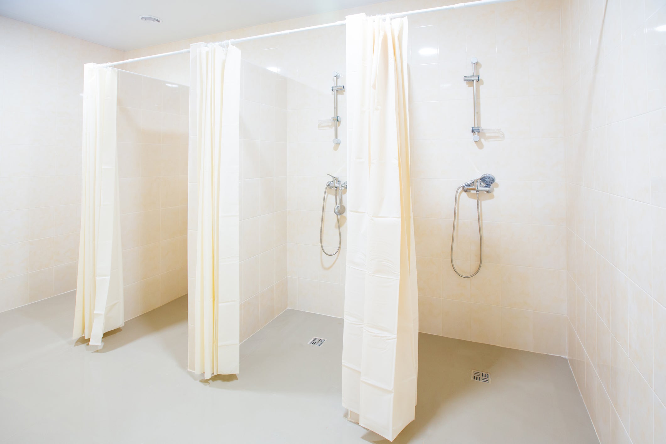 Government - Showers – APF Polymer Flooring